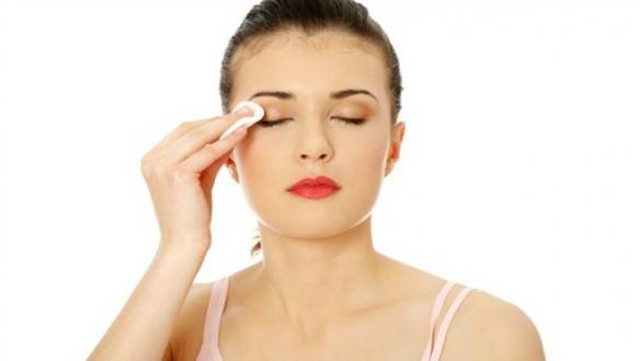 How to remove oil from face naturally at home – VKool.com