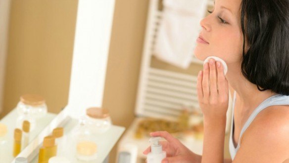 How to remove oil from face naturally at home – VKool.com