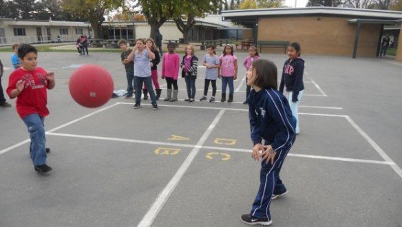 36 easy games to play with kids at home are revealed
